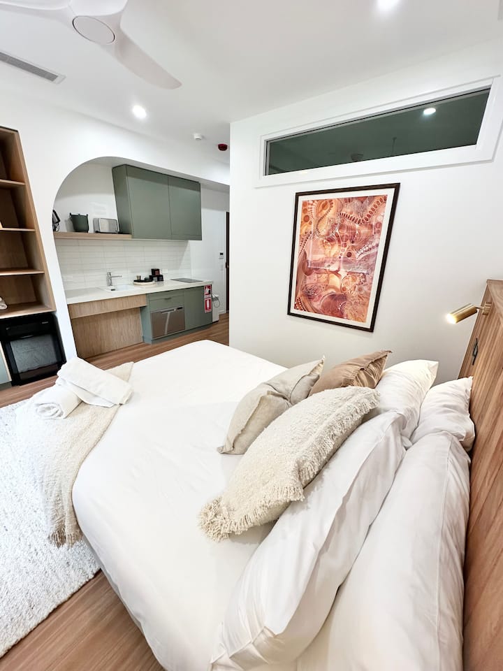 The Health Lodge Deluxe Room (Accessible) - Byron Bay