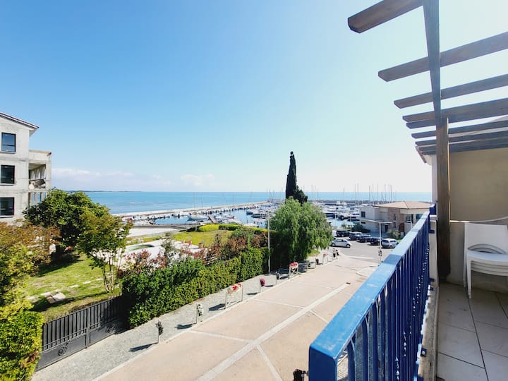 Appartement T2  Vue Mer, Sur Le Port De Solenzara - Solenzara