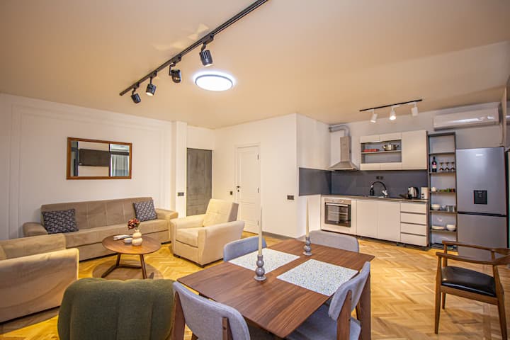 Appartement Neuf Près De Saryan Street 2br - Yerevan