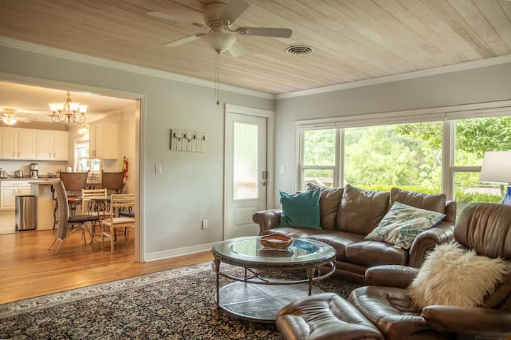 The Orchard House - Near Beach & Walk To Downtown! - Ocean Springs, MS