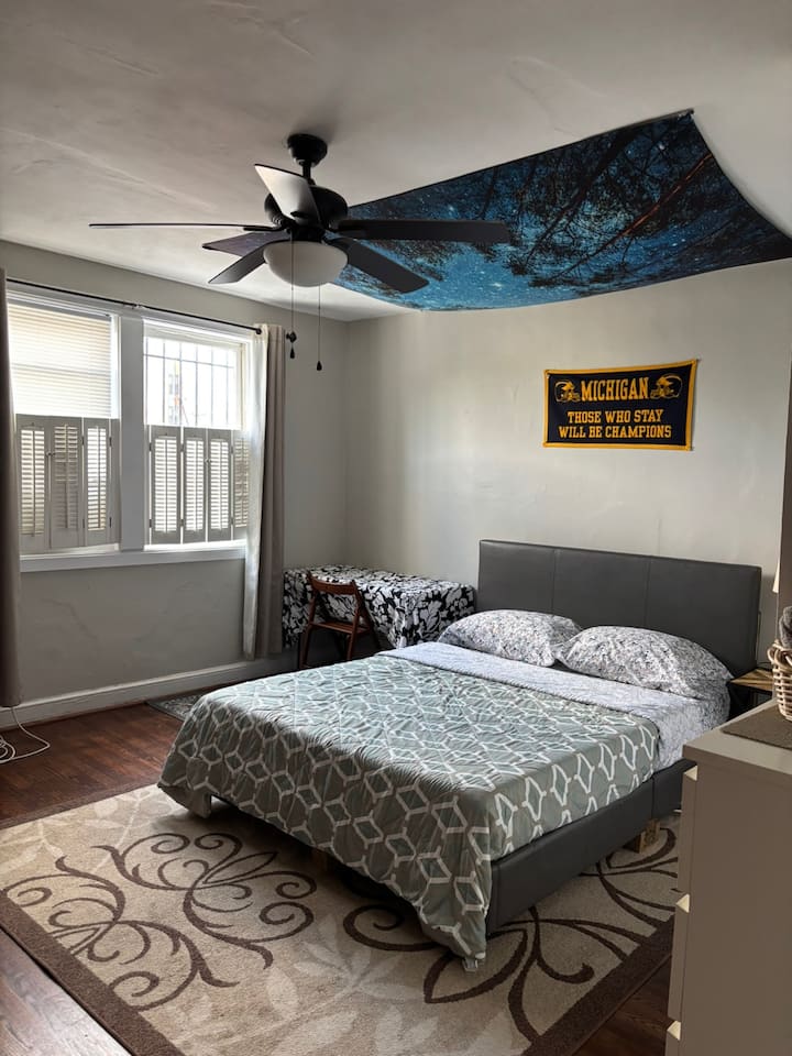 Comfy Room Near H Street - Washington, D.C.