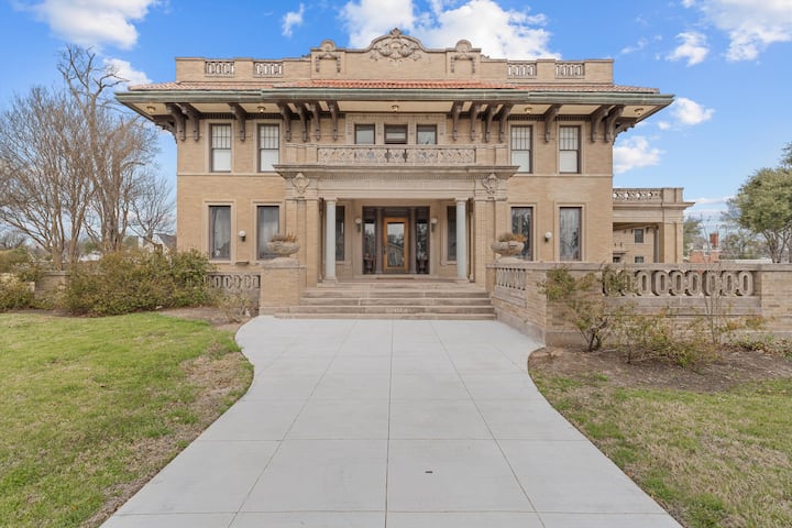 Historic Migel House- Downtown& Close To It All! - Waco, TX