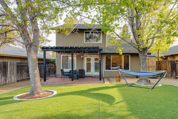 Your Reno-tahoe Getaway, Sleeps8 - Reno