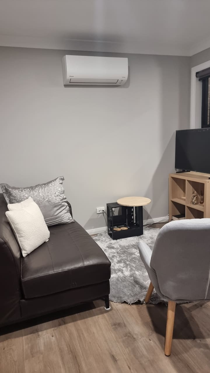 Oasis In The Heart Of Dural - Dural