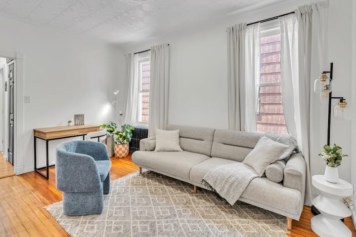 Charming Private 4 Bedrm Apt Walk To Train To Nyc - Weehawken, NJ