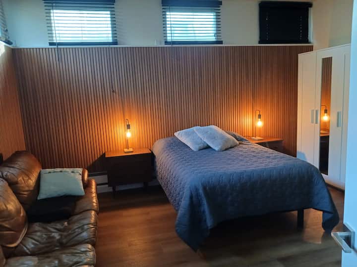 Grand Logement Avec Jardin, Piscine Et Sauna - Saguenay