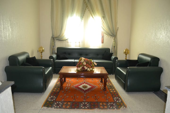 Appartement Charmant Entier Pour 5 Voyageurs - Ouarzazate