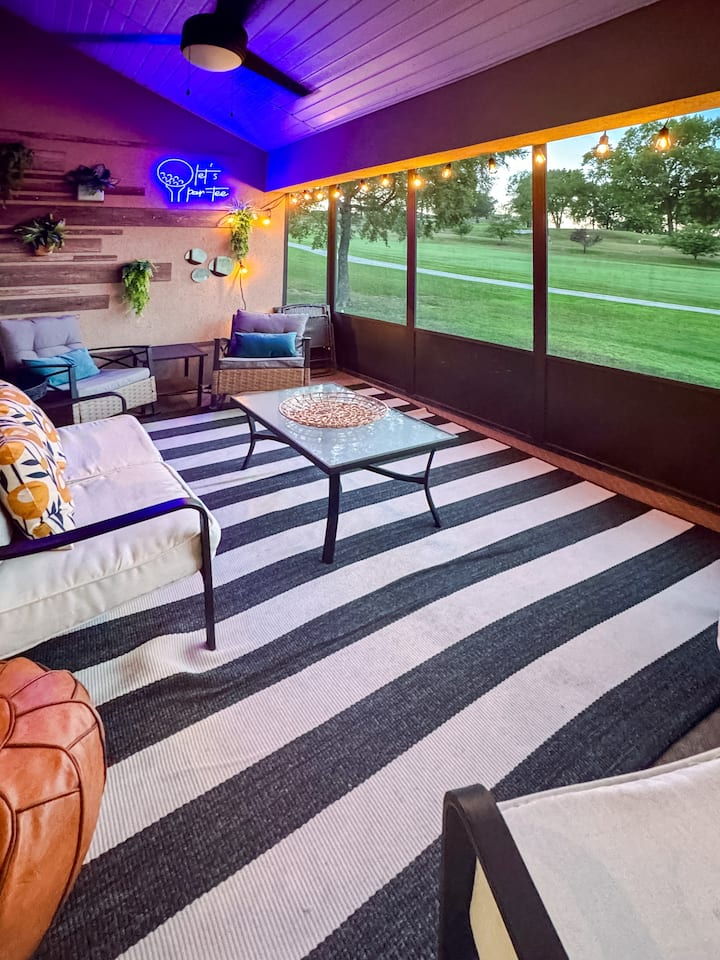 Pools-game Room-golf-hot Tub-fishing-parks-trails - Branson, MO