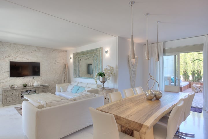 Luxurious 4bedrooms 4bathrooms Apartment - 伊微沙島