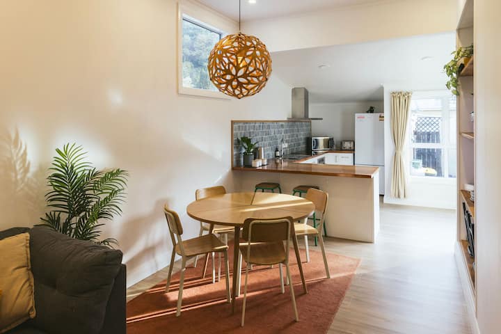 Warm Renovated 3br Home - Dunedin