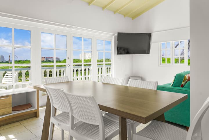 Aruba Stay 2br With Balcony, Pool & Shared Garden - Aruba