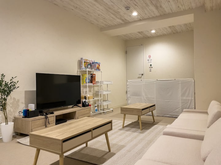 恵美須町駅徒歩2分！日本橋・難波エリアにアクセス良好で大阪観光に最適/高性能プロジェクター【gq】 - Osaka