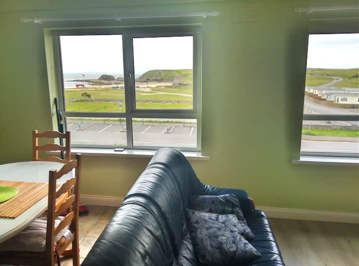 Seafront Stunning View Apartment - Bundoran