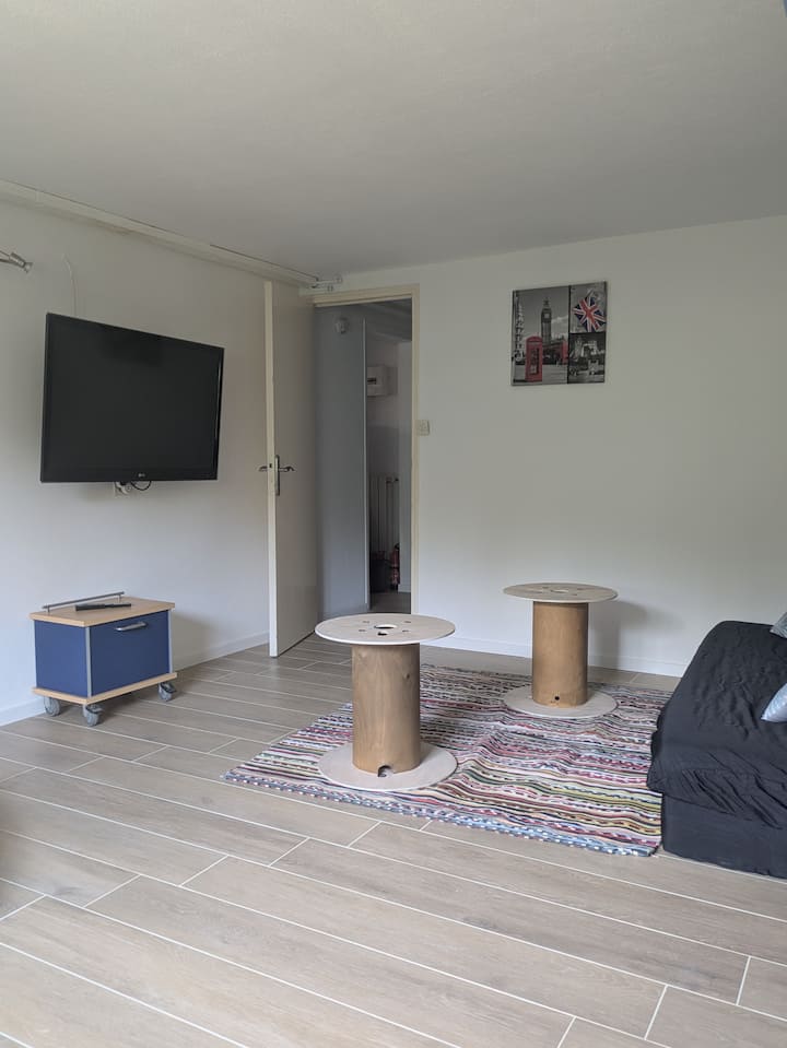 Bas De Villa Avec Jardin 4/5 P. - La Seyne-sur-Mer