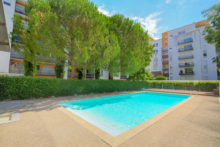 Le Montesquieu, Piscine & Garage Fermé - Trévoux