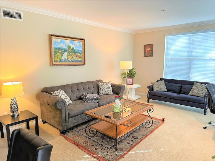 *2b2b Center Location Apartment - Lake Forest, CA