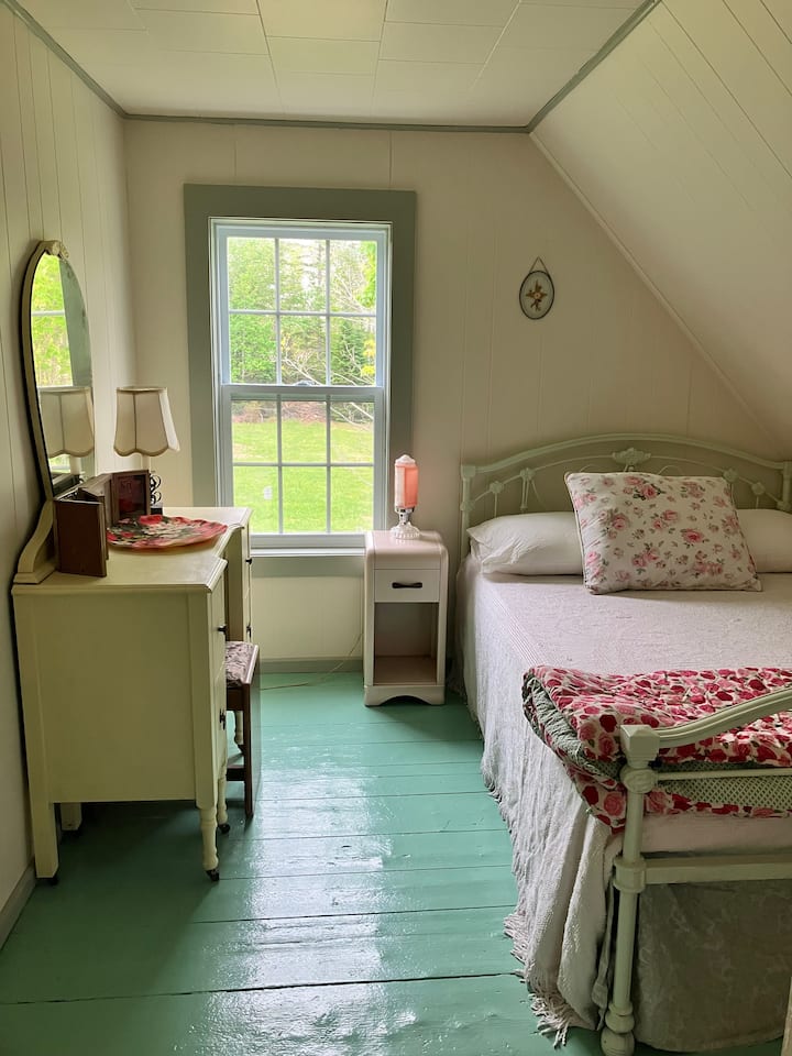 Red Hollow Country Cottage - Prince Edward Island