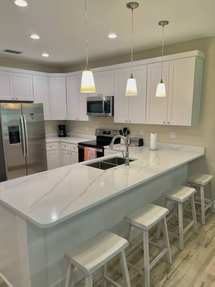 Entire Home By St.andrews Marina,king Bd, 2 Bath - Panama City, FL