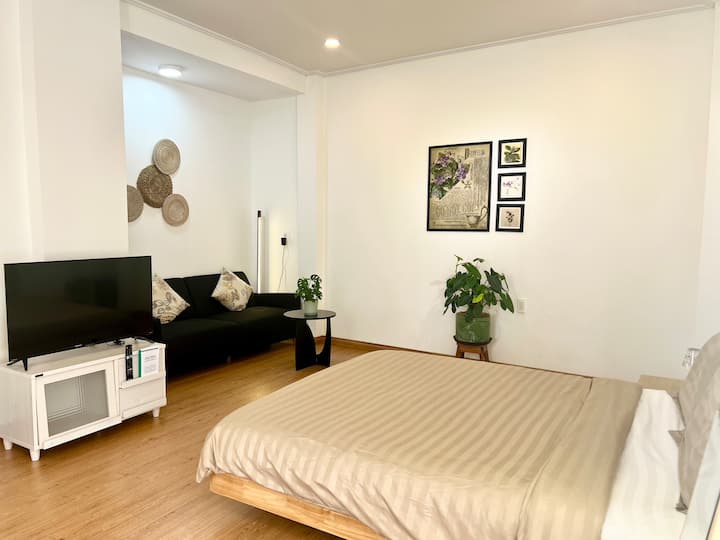 Free Washer, Convenient Stylish Studio At Center - Đà Lạt