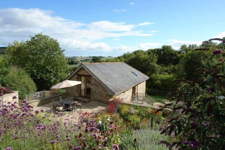 Rustic Barn Conversion In A Rural Location - Devon