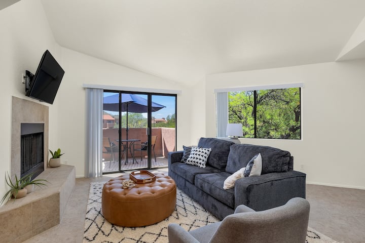 Cactus Bloom Condo - Catalina Foothills, AZ
