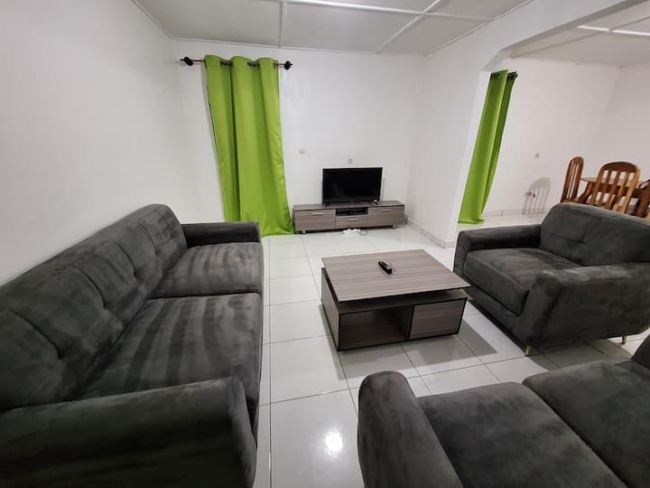 Appartement 3 Pièces Climatisé /15mn Aéroport - 코토누