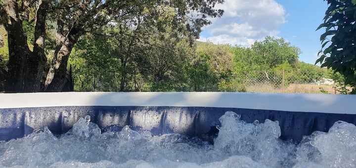 Odette Du Colorado, Jacuzzi - Rustrel