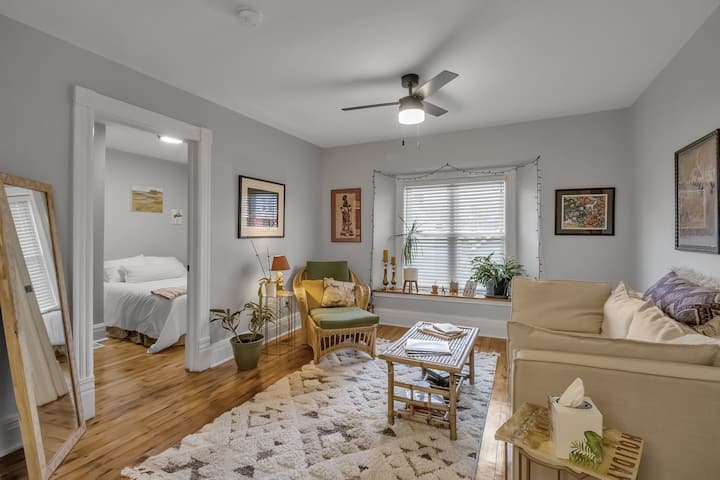 Get Cozy In Buffalo In Charming 1 Bedroom - Buffalo, NY