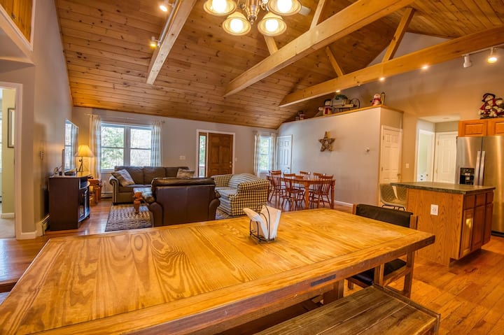 Summer Retreat In White Mountain | Private Lake - New Hampshire