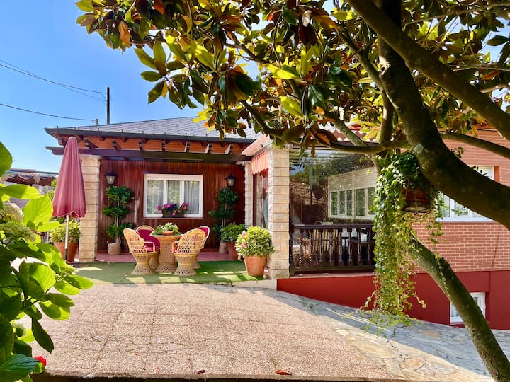 Grande Maison Avec Jardin Dans La Ville De Suances - Suances