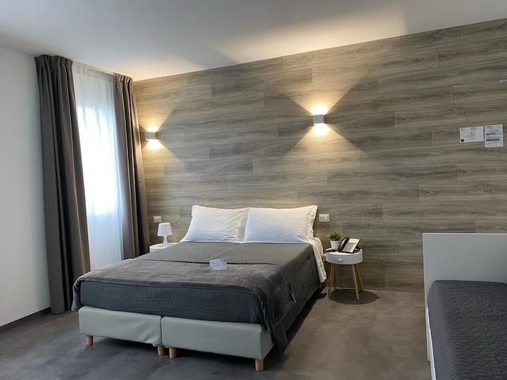 Camera Familiare In Hotel Moderno Vicino Al Mare - Jesolo