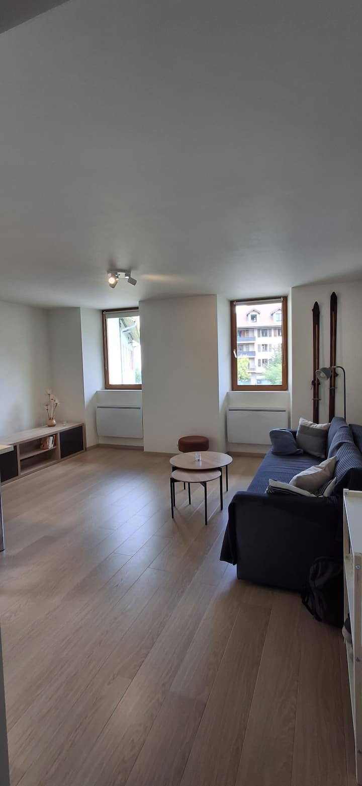 Les Volets Bleus - Sallanches