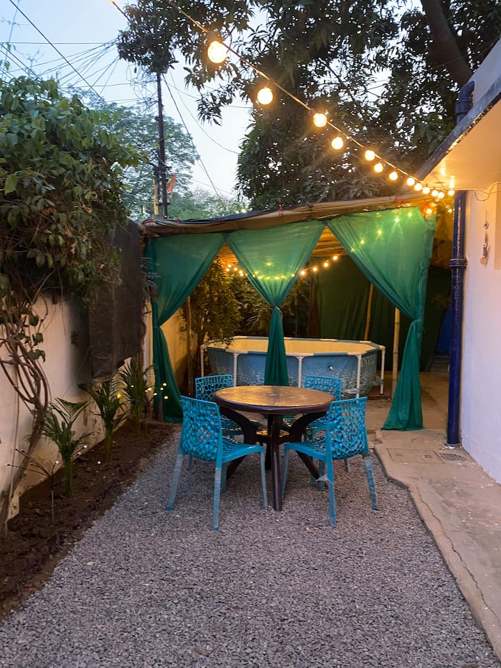 Oikos: Your Greek Retreat | Pvt. Pool | Central - Charbagh railway station - Lucknow