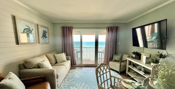 Emerald Tides ~ N. Topsail Beachfront Condo W/pool - Sneads Ferry, NC