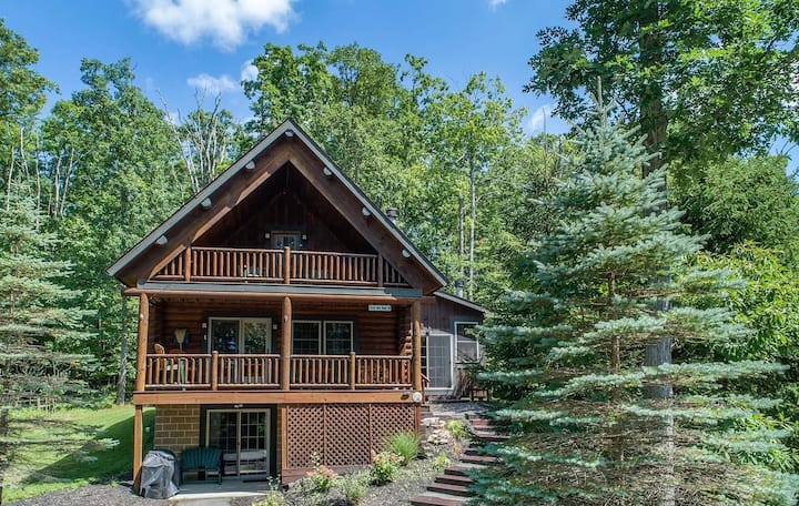 Cabin Near Lake, Family & Pet Friendly, Hot Tub! - Oakland, MD