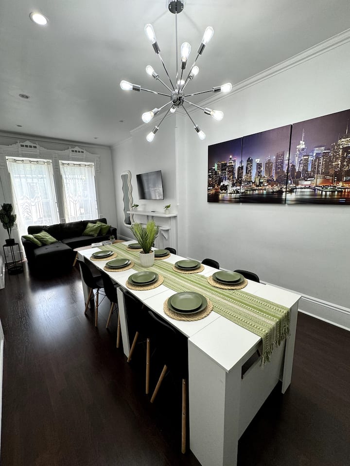 Charming Central Brooklyn Brownstone - Brooklyn, NY