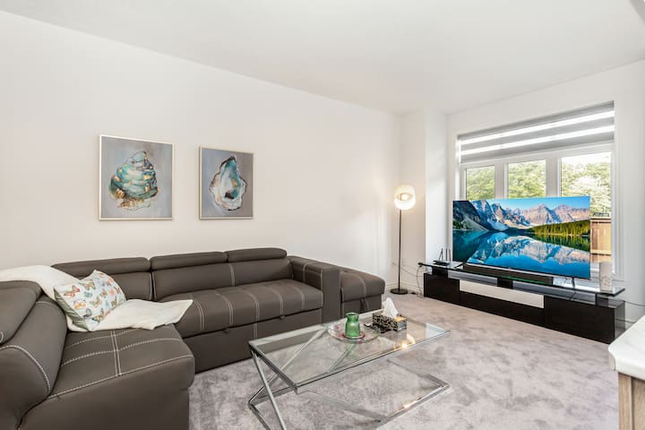 Home In Heart Of Niagara Falls - Niagara Falls