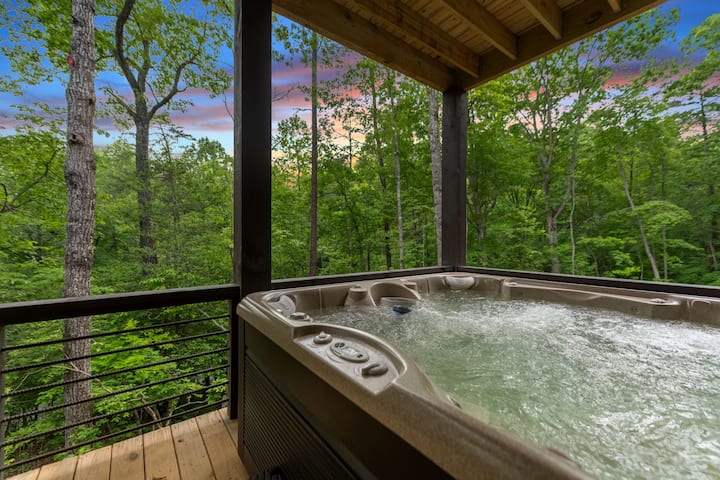Prime Location: Modern Cabin W/outdoor Living - Blue Ridge, GA