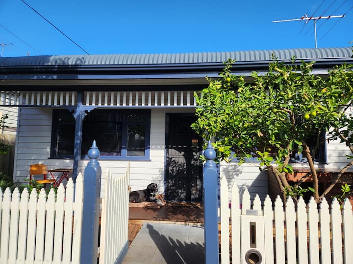Yarraville Village Serenity - Melbourne