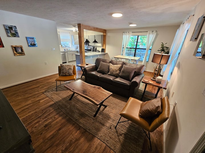 Easy Street Hideaway - 2 Br With Hot Tub - Tennessee