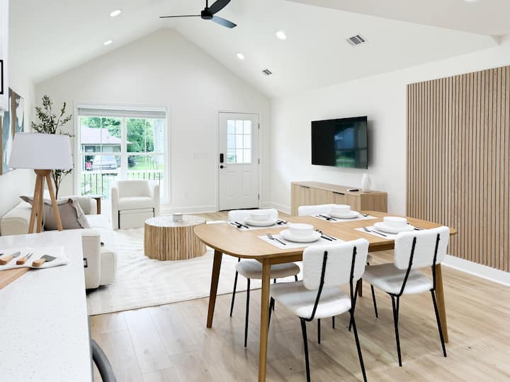 Light-natural Oak Lux 3br|2bth 7 Min Dt / Stadium - Tuscaloosa, AL