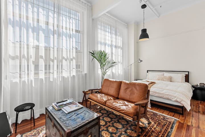 Chic Urban Retreat In The Heart Of The City - Brisbane