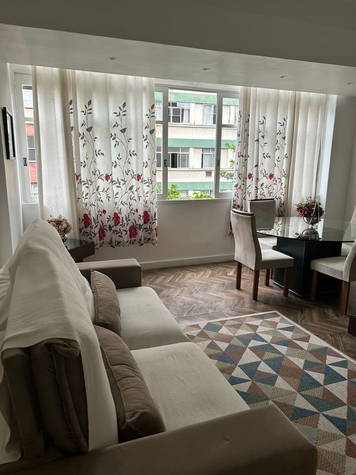 Beautiful Flat Few Steps To The Copacabana Beach - Rio de Janeiro