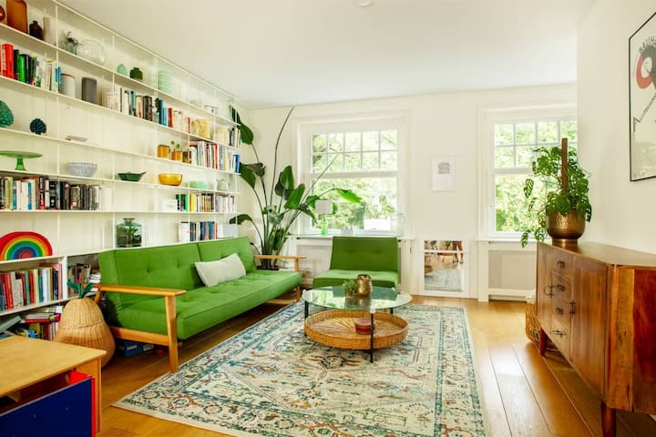 Cozy Amsterdam Family Home With Rooftop & Bikes - Amsterdam