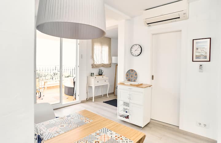 Beachfront Rooftop Haven Studio - Platja d'Aro