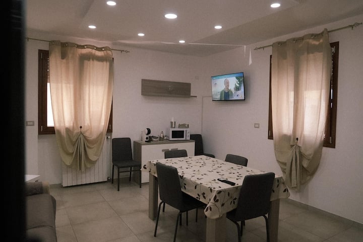 Elegante Appartamento Nel Centro Storico - Brindisi