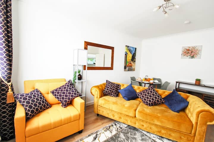 Peaceful 1st Floor Apartment Close To Town Centre - Horsham