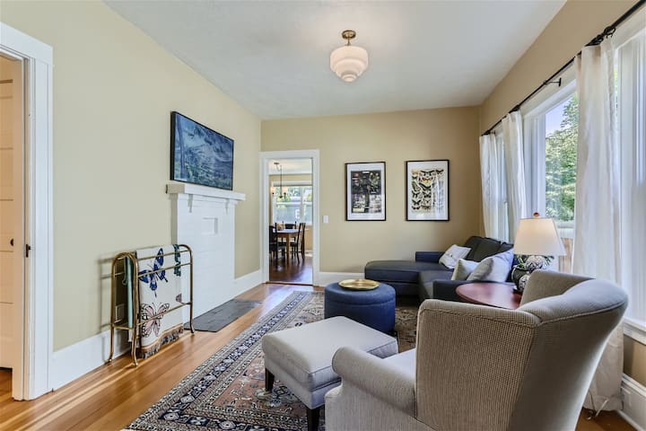 2 King Beds • Walkable & Historic • Near Hawthorne - Portland, OR