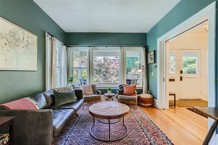 2 King Beds • Walkable & Historic • Near Hawthorne - Portland, OR