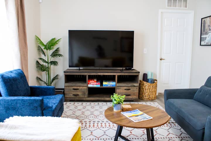 Newly Updated 3bd/2ba + Dock/lake Access! - Lake Anna, VA